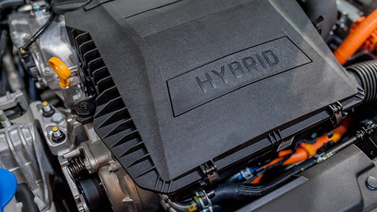 Hybrid Battery Life Explained: How Long Do They Really Last? - German ...